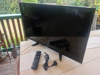 32 Inch Smart TVs | Shop New & Used | Trade Me Marketplace