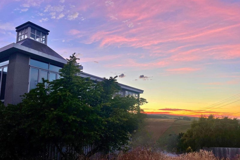 Rare Opportunity at 140 Highcliff Road! : BidBud