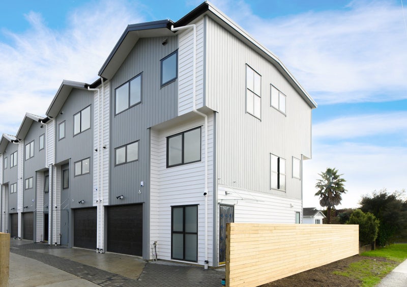 1/7 Ranui Station Road, Ranui, Waitakere City, Auckland