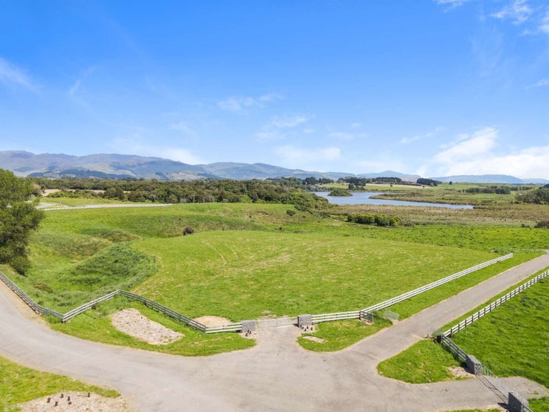 49 Whio Grove, Hokio Beach, Horowhenua, Manawatu / Whanganui