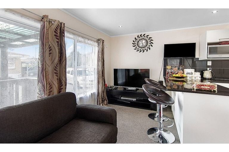 3/10 Lotus Lane, Mangere East, Manukau City, Auckland