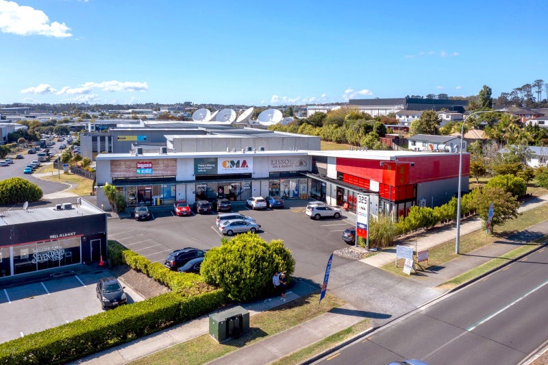 325 Albany Highway, Rosedale, North Shore City, Auckland