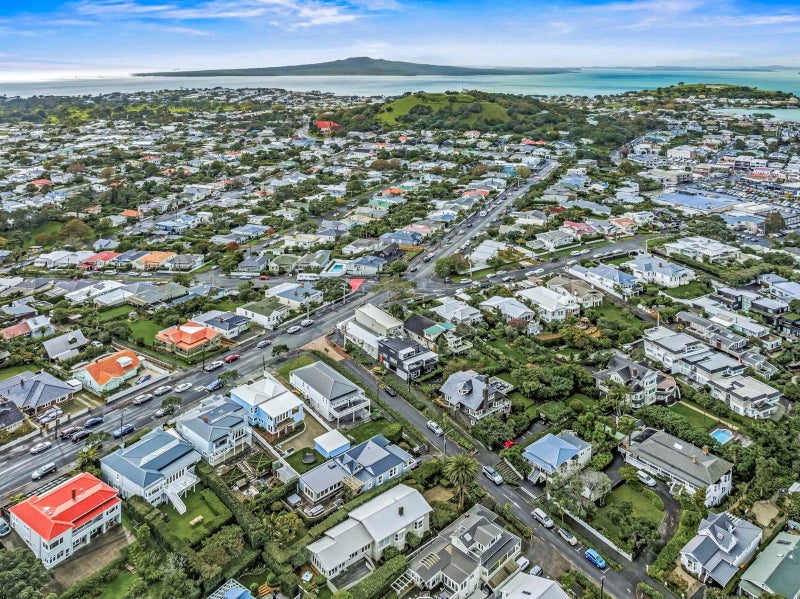 1/31 Calliope Road, Devonport, North Shore City, Auckland