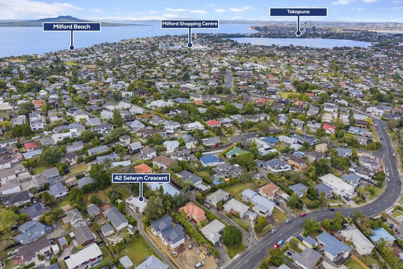 42 Selwyn Crescent, Forrest Hill, North Shore City, Auckland