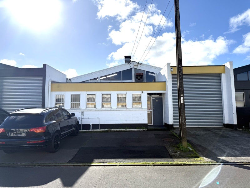 3/42 Henderson Valley Road, Henderson, Waitakere City, Auckland