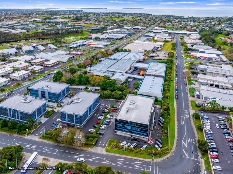 55 Constellation Drive, Rosedale, North Shore City, Auckland