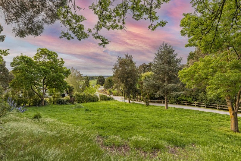 11 Saddle Vale Rise, Kennedy's Bush, Christchurch City, Canterbury