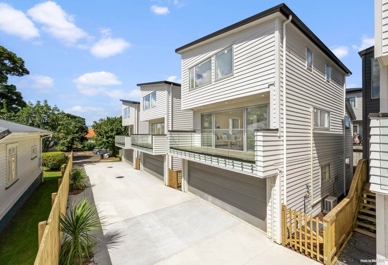 7C Waddell Avenue, Point England, Auckland City, Auckland