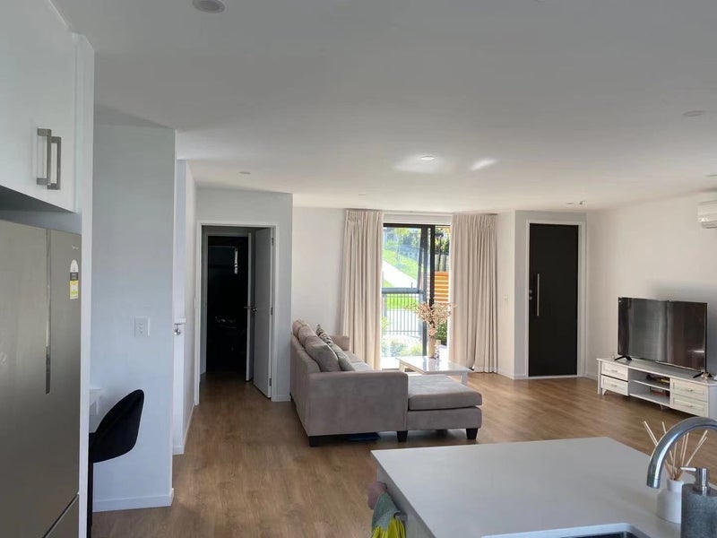 Millwater, Rodney, Auckland Flatmates Wanted