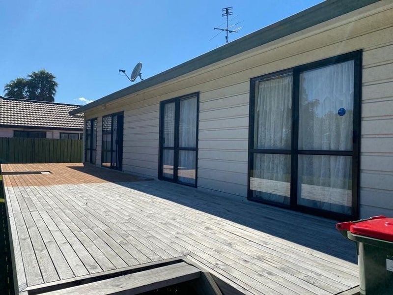 19 Manuroa Road, Takanini, Papakura, Auckland