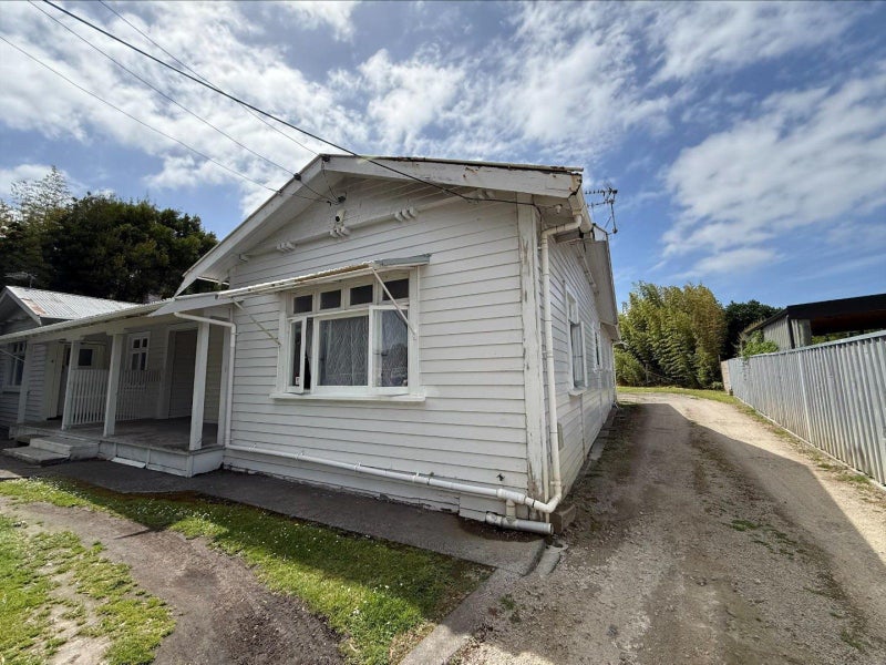 8 Gurr Place, Aramoho, Whanganui, Manawatu / Whanganui
