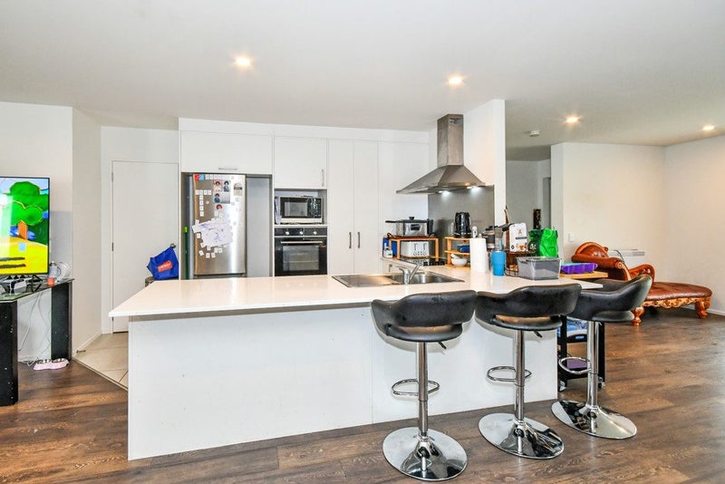 8 Aeronautic Road, Takanini, Papakura, Auckland