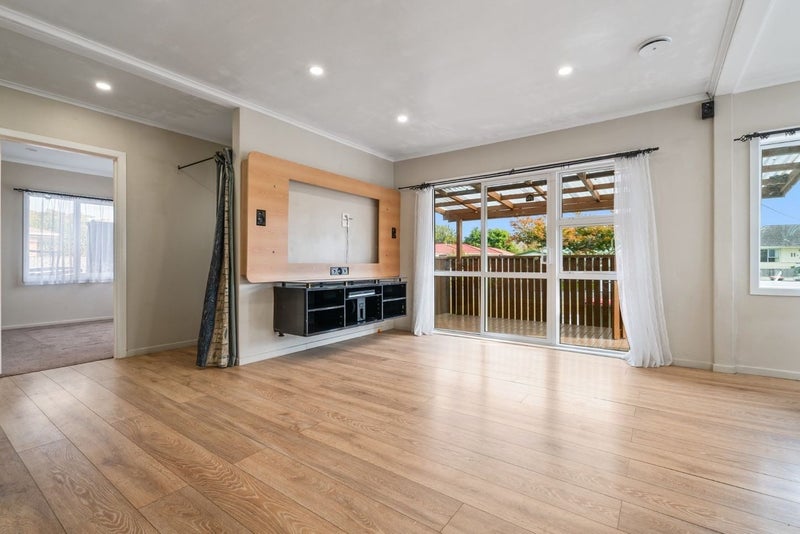 16 Scott Road, Papakura, Auckland