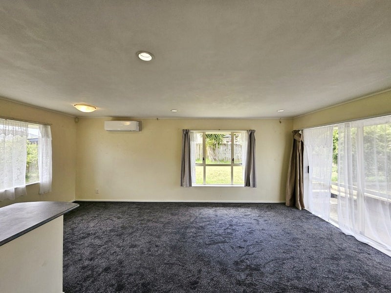 8 Walter Little Way, Flat Bush, Manukau City, Auckland