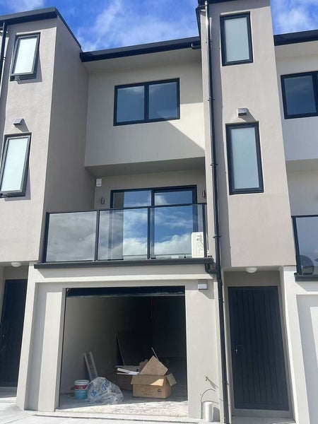 3 Lemon Tree Lane, Flat Bush, Manukau City, Auckland