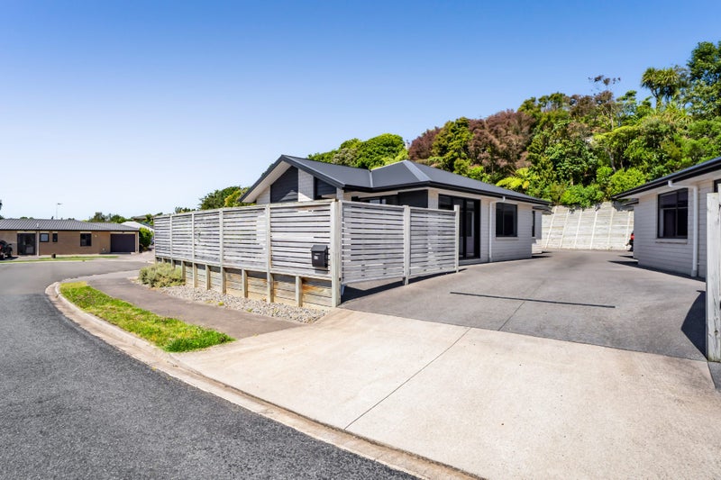 8A Frederick Place, Whalers Gate, New Plymouth, Taranaki