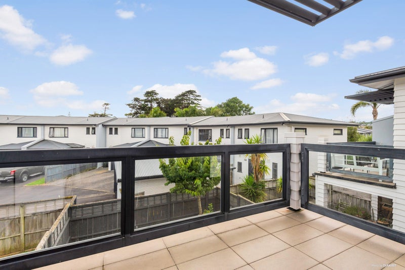 136/2 Armoy Drive, East Tamaki, Manukau City, Auckland