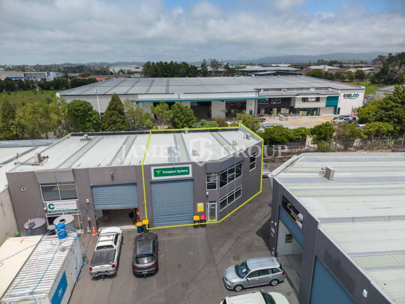 12E Paramount Drive, Henderson, Waitakere City, Auckland For Lease