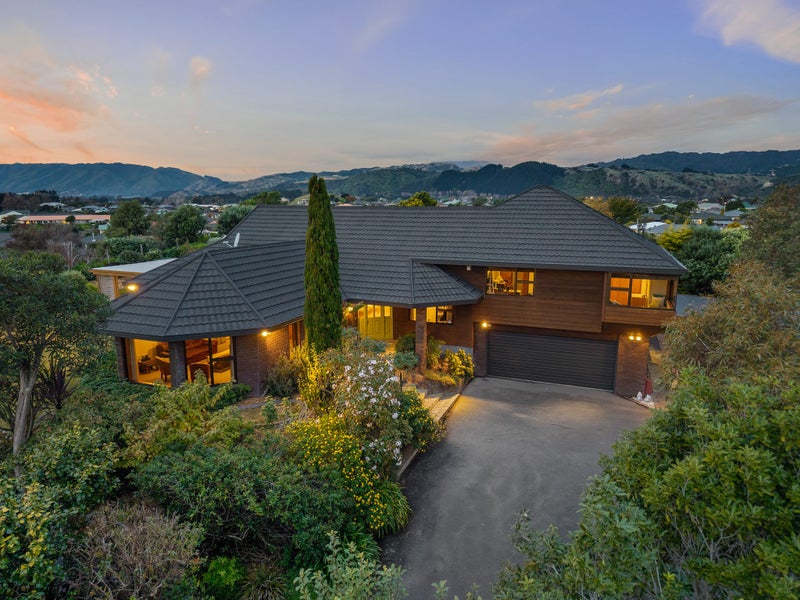 1 Stoneleigh Grove, Paraparaumu, Kapiti Coast, Wellington For Sale