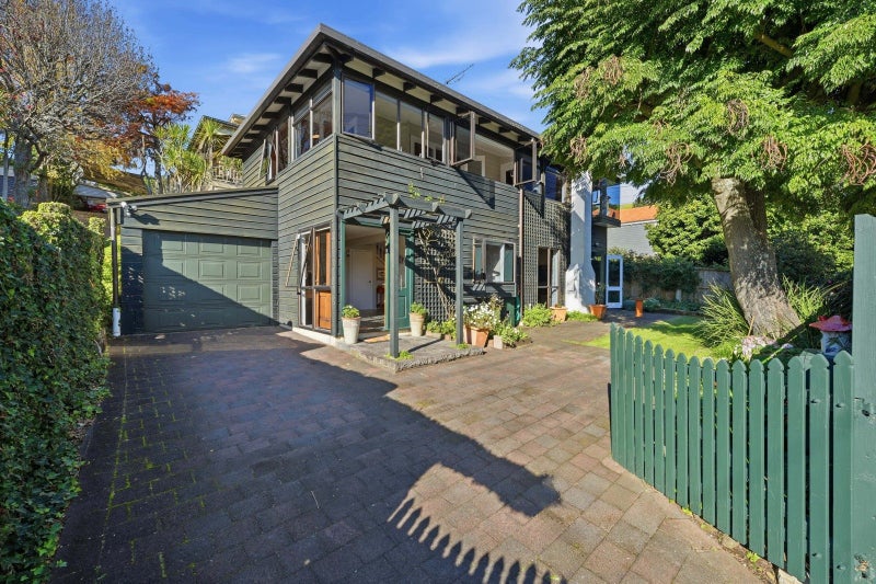2/32 Albert Road, Devonport, North Shore City, Auckland For Sale