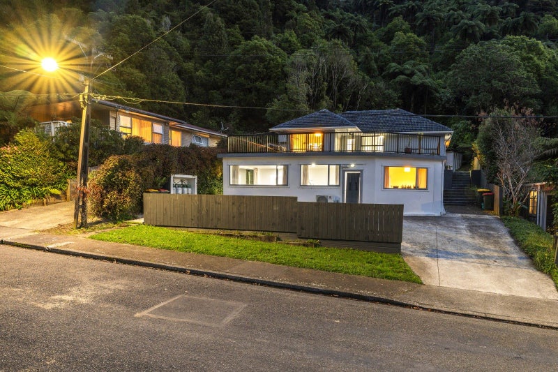 70 Sunny Grove, Wainuiomata, Lower Hutt, Wellington For Sale