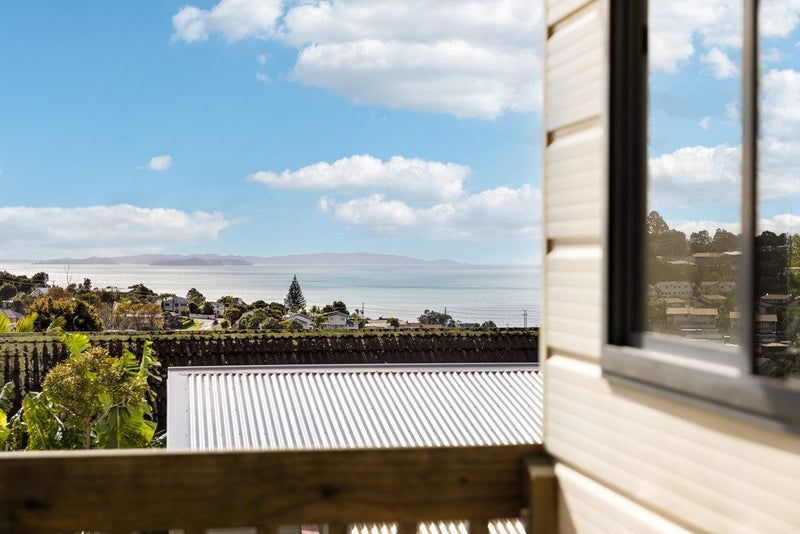 454A Whangaparaoa Road, Stanmore Bay, Rodney, Auckland For Sale