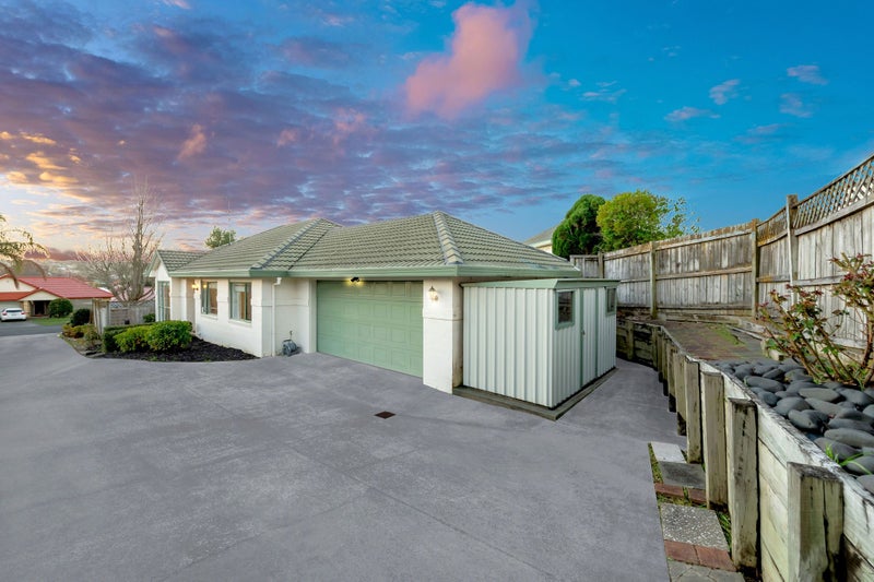 2/18 Mission View Drive, Northpark, Manukau City, Auckland For Sale
