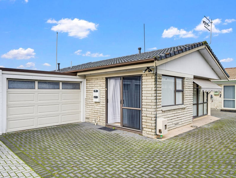 16B Grey Street, Glenholme, Rotorua, Bay Of Plenty For Sale