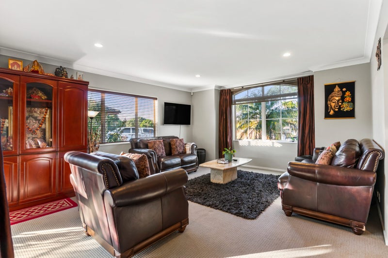 200 Carnoustie Drive, Wattle Downs, Manukau City, Auckland For Sale