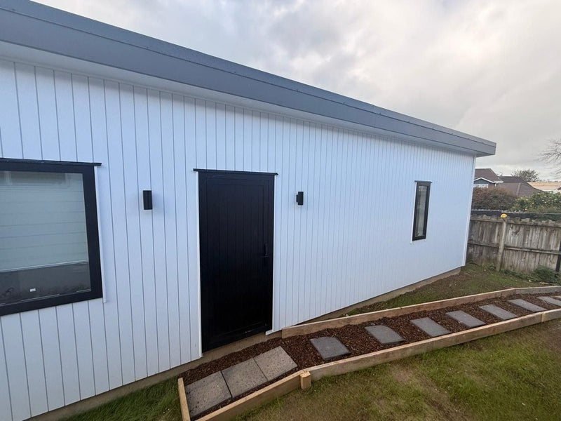 Granny/23 Lisa Rise, Half Moon Bay, Manukau City, Auckland For Rent