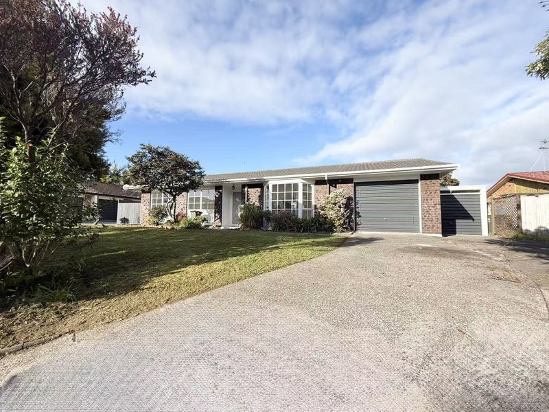 9 Colleen Norma Pl, Half Moon Bay, Manukau City, Auckland For Rent