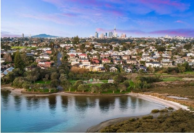 Point Chevalier, Auckland City, Auckland For Rent