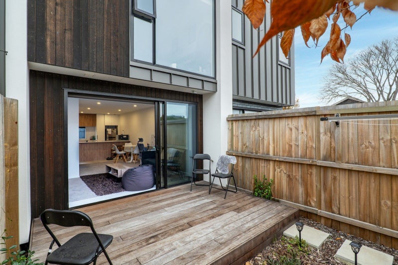 2/24 Devonport Lane, St. Albans, Christchurch City, Canterbury For Sale