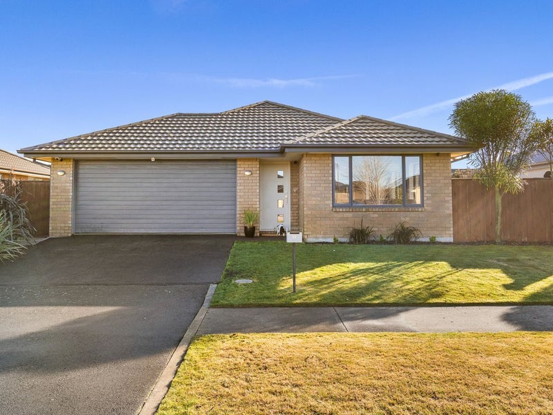 11 Ridgeway Avenue, Rolleston, Selwyn, Canterbury For Sale
