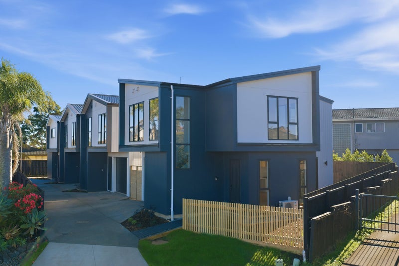 32B Tyrian Close, Half Moon Bay, Manukau City, Auckland