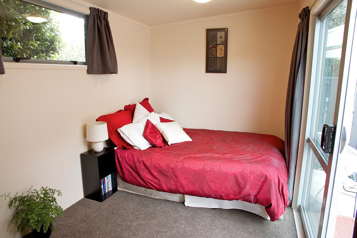 CABIN RENTAL - CABIN TO RENT Standard or Small : BidBud