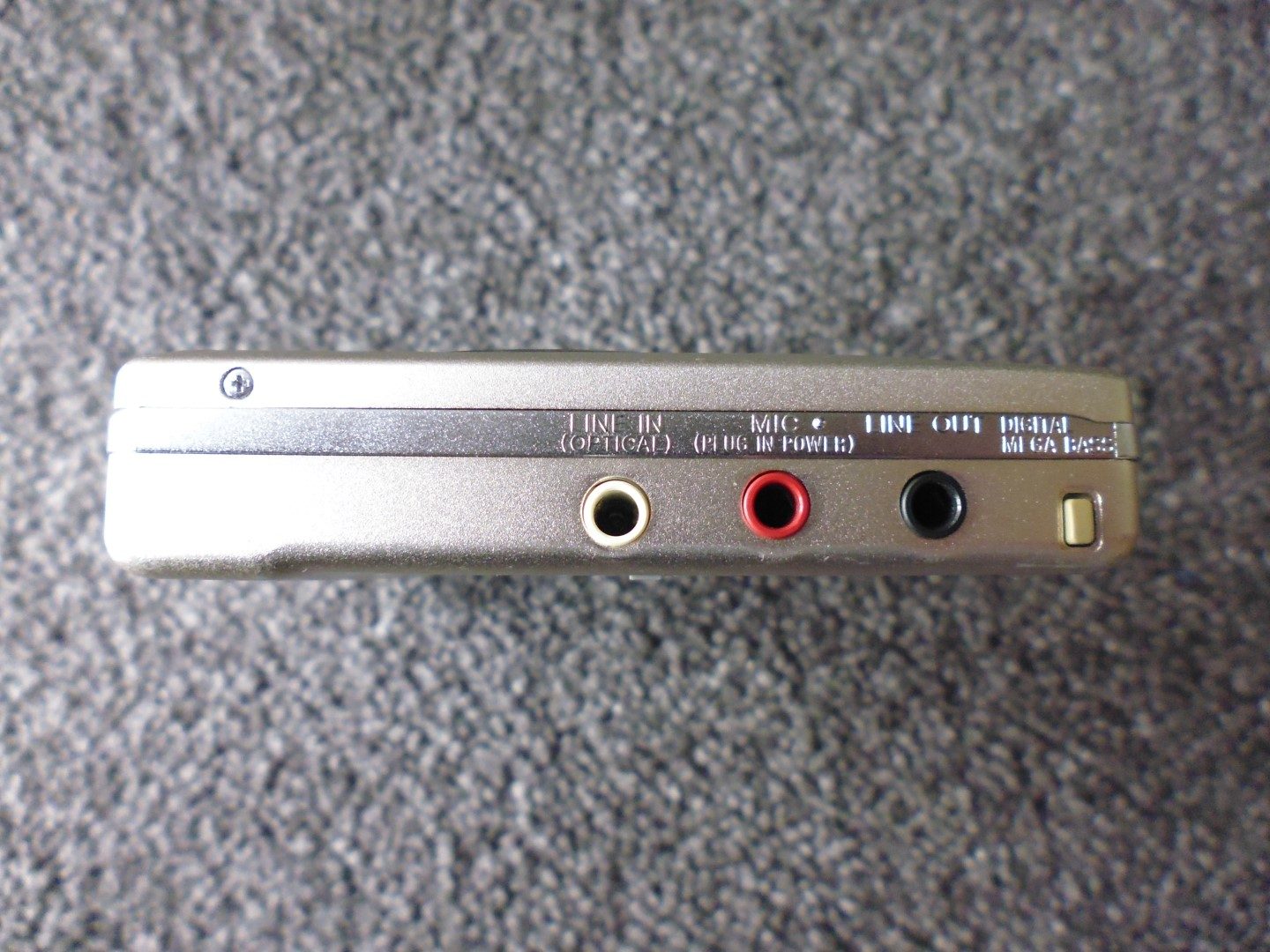 Sony MZ-R55 MiniDisc Recorder/Player : BidBud