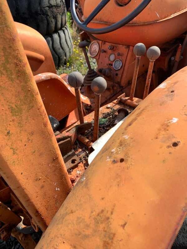 Nuffield tractor & loader 3DL : BidBud