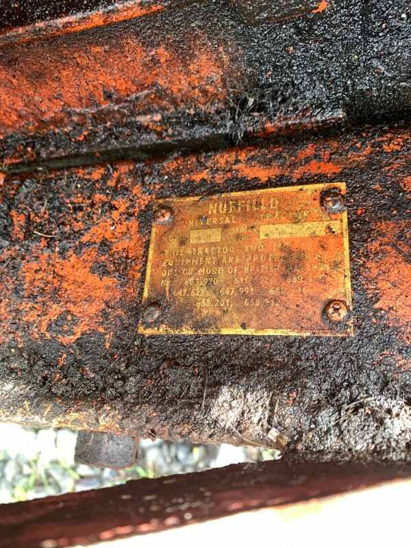 Nuffield tractor & loader 3DL : BidBud