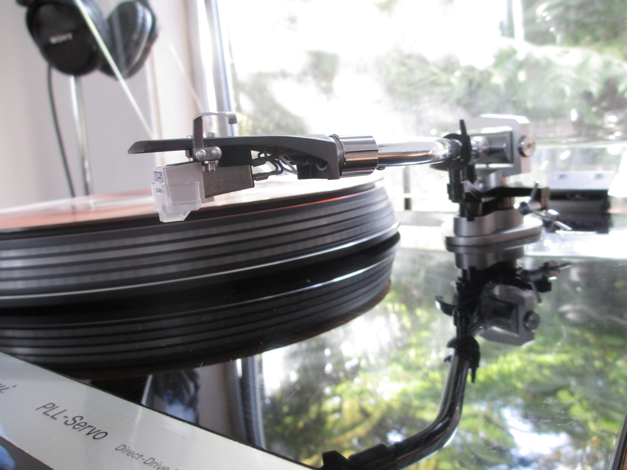 Turntable Guy for turntable repairs and servicing : BidBud