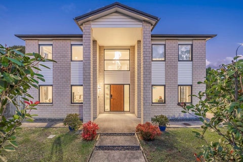 Botany Downs, Auckland - Suburb Profile | Trade Me Property