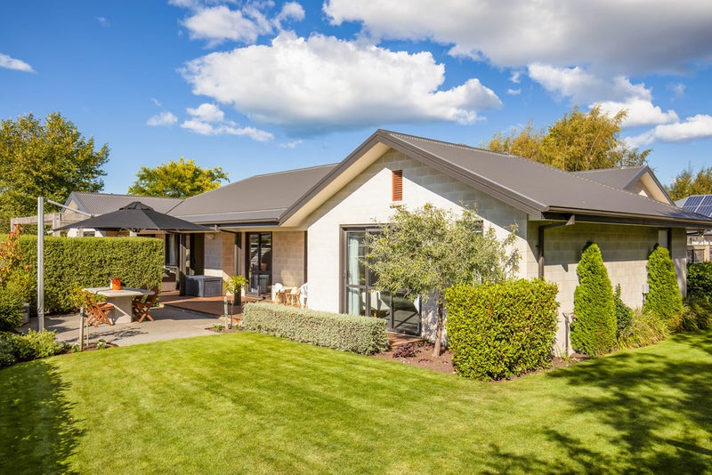 Property Valuation for 4 Ron Brooking Close, Rangiora, Rangiora | Trade ...