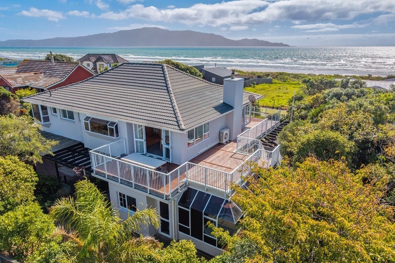Property Valuation for 8 Ara Kuaka, Waikanae Beach, Kapiti Coast ...