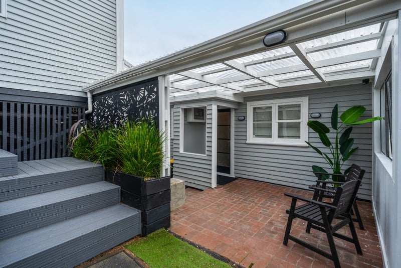 Property Valuation for 53 Handyside Street, Tawa, Wellington | Trade Me ...