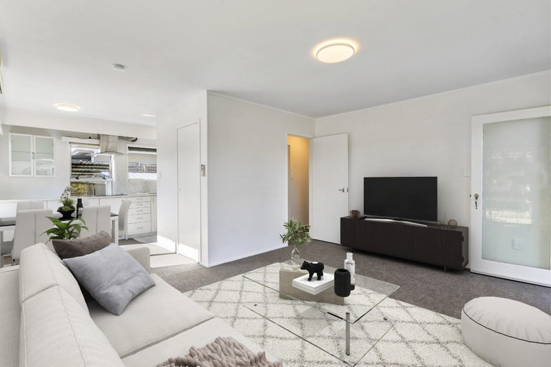 Property Valuation for 1/68 Lake Road, Narrow Neck, Auckland | Trade Me ...