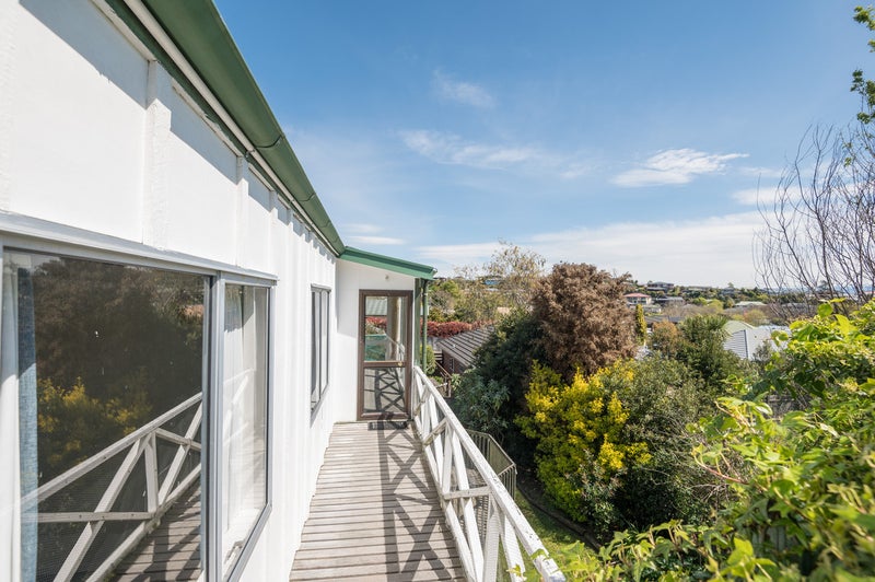 Property Valuation for 11 Farnham Drive, Richmond, Richmond | Trade Me ...