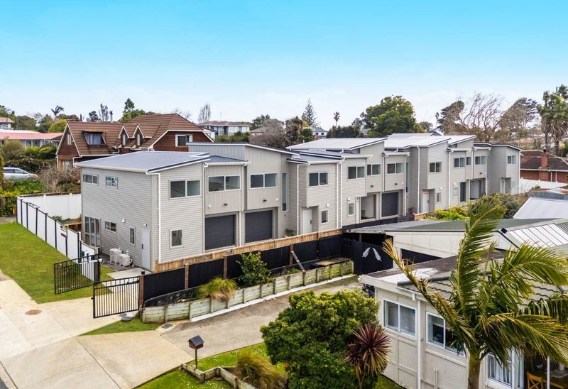 Property Valuation for 4/40 Estuary Road, Weymouth, Manukau City ...