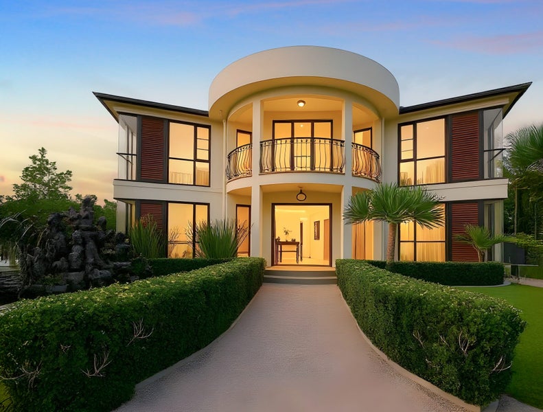 Property Valuation for 38 Amberwood Drive, Northpark, Auckland | Trade ...