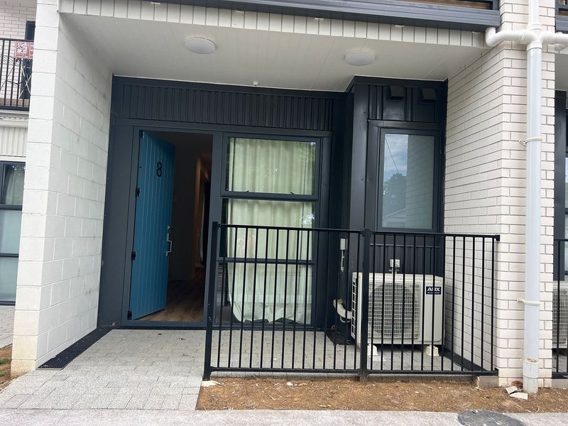 Property Valuation for 8/1 Kaponga Crescent, New Lynn, Auckland | Trade ...