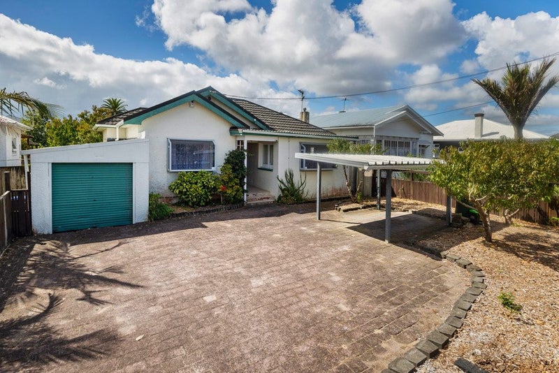 Property Valuation for 206 Mount Albert Road, Sandringham, Auckland ...